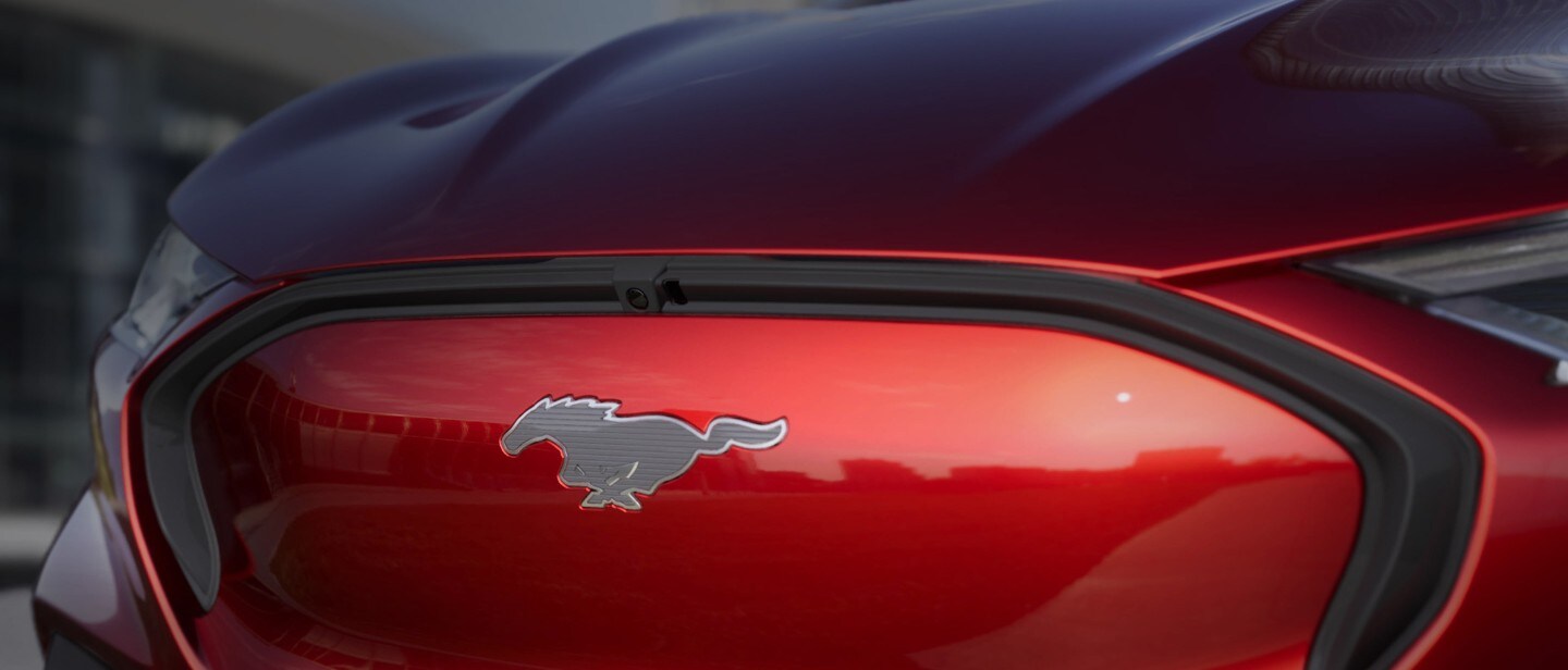 Nuova Ford Mustang Mach-E | SUV Elettrico | Ford IT